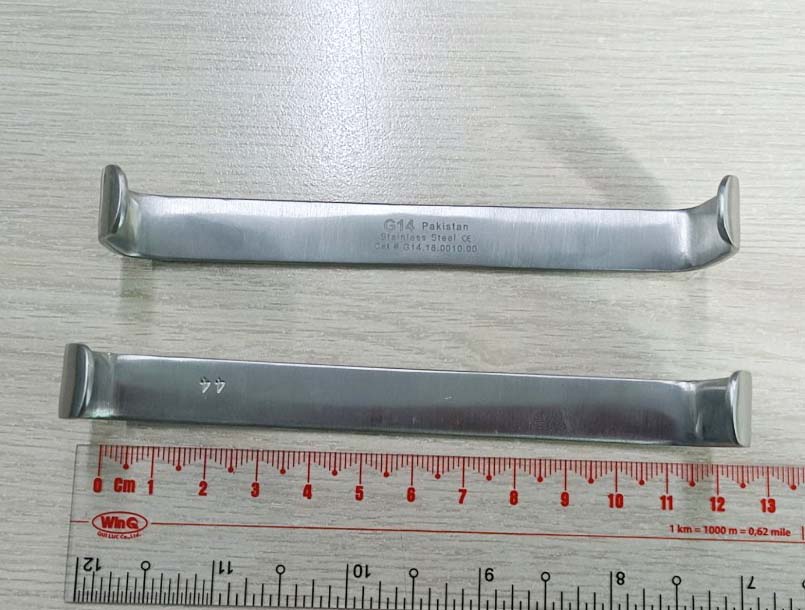 Bộ 2 banh phẫu thuật Farabeuf 12 cm G14.18.0010.00