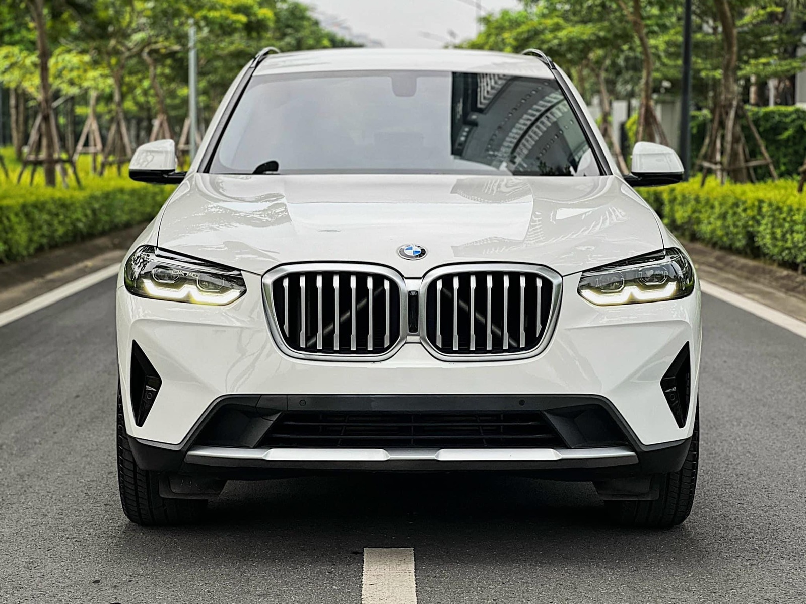 BMW X3 2024 - Đánh giá chi tiết nội ngoại thất, vận hành.