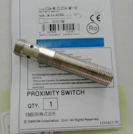 Cảm biến tiệm cận E2A-M12LS04-M1-B1