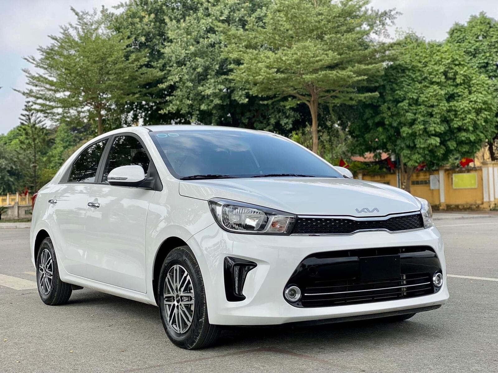 KIA Soluto AT Deluxe