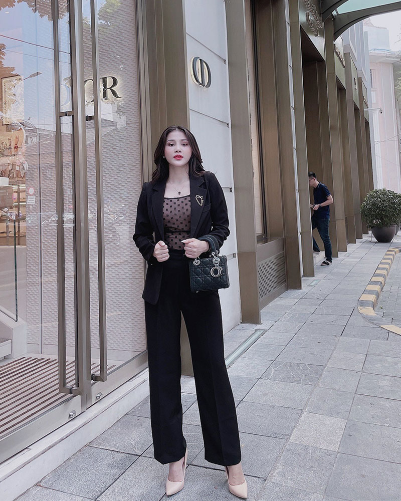 CÔNG TY TNHH HAI THÀNH VIÊN OMB GROUP