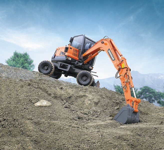 Máy xúc đào doosan mini DX55W