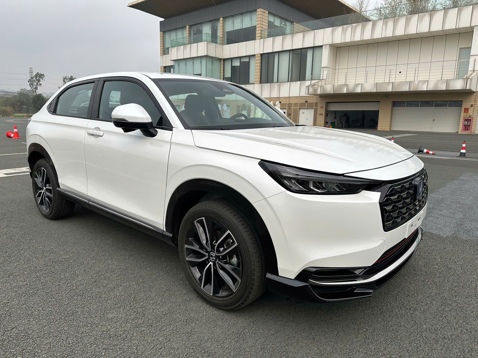 So Sánh Thông số kỹ Thuật Và Giá Lăn Bánh Các Phiên Bản Honda HR-V G, L ...