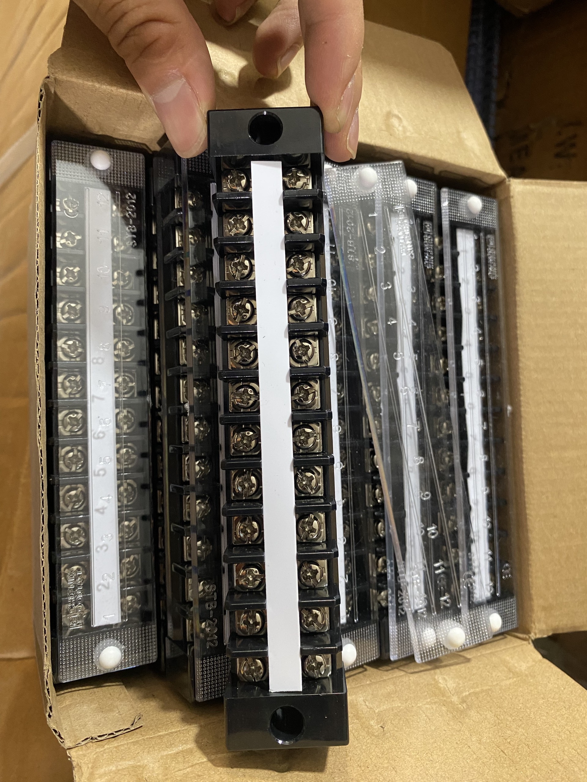 STB 20A 12P Terminal Block