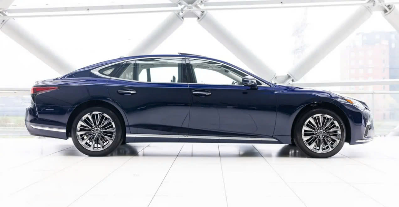 Giá xe Lexus LS 500h 2025 mới nhất - Thông số, đánh giá chi tiết