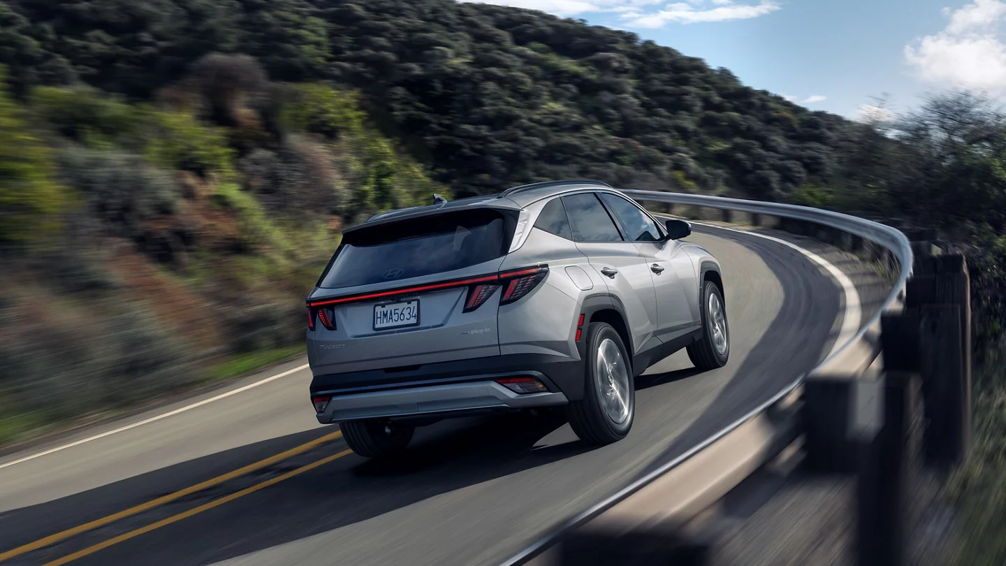 Hyundai Tucson PHEV 2025: Đánh Giá Chi Tiết SUV Hybrid Plug-in Cao Cấp