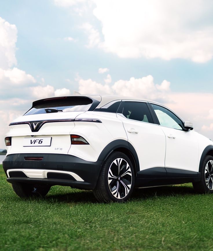 VinFast triển khai chương trình ưu đãi “Chuyển từ thuê pin sang mua pin ...